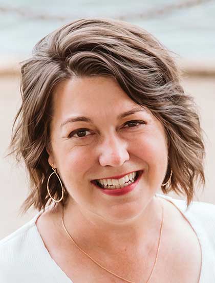 Tyndale | Authors | Julie Fisk